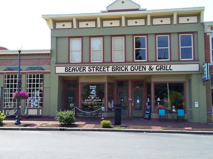 Beaver Street serves up comfort food in a building that's seen more history than most textbooks.