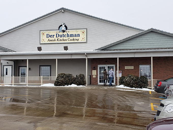 Der Dutchman's cheerful sign beckons like a lighthouse for anyone seeking authentic Amish comfort food done right.