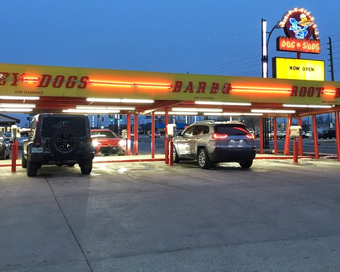 Dog n Suds' neon glow transforms an ordinary evening into a nostalgic feast for the senses.