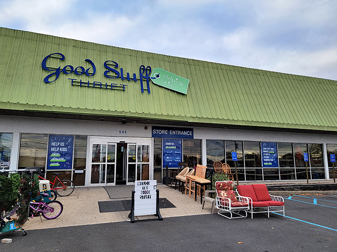 Good Stuff's cheerful green exterior practically shouts "come find your next favorite possession" to passing drivers.