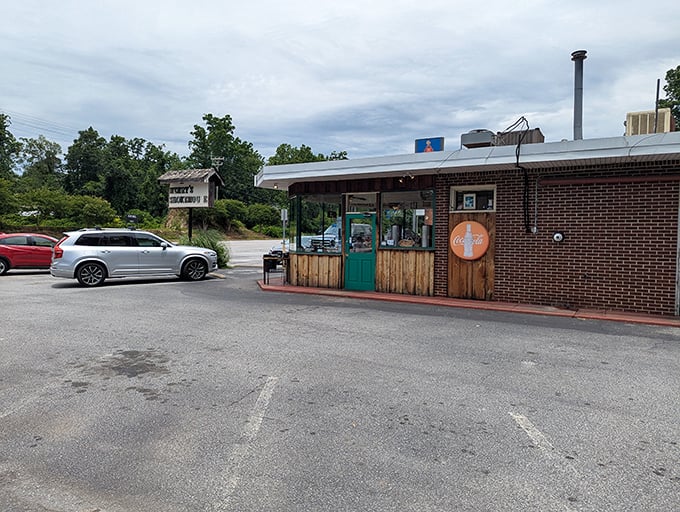 Don't let the humble exterior fool you &ndash; Henry's Smokehouse is where barbecue dreams come true.