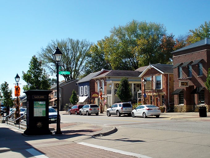 Le Claire's antique shops line up like treasure chests waiting for your next great discovery.