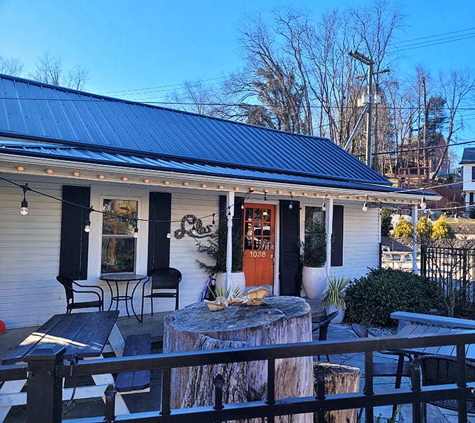 Cozy cottage vibes meet serious pizza skills in this charming converted home that feels like visiting family.