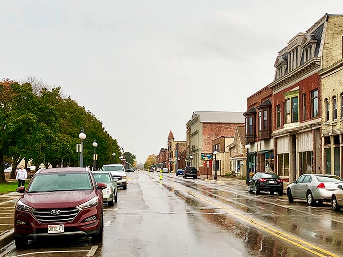 Menominee's main drag could be a time capsule from 1965, minus the inflated housing prices we've all come to dread.