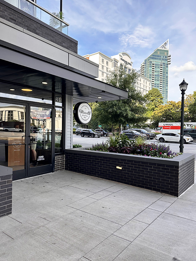 Modern meets delicious at this Buckhead gem - where extraordinary pizza lives up to its name. 