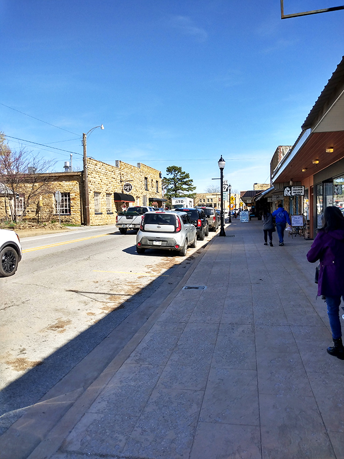 Mountain View's historic buildings house everything from folk music venues to handmade crafts. The soundtrack of fiddles is never far away.