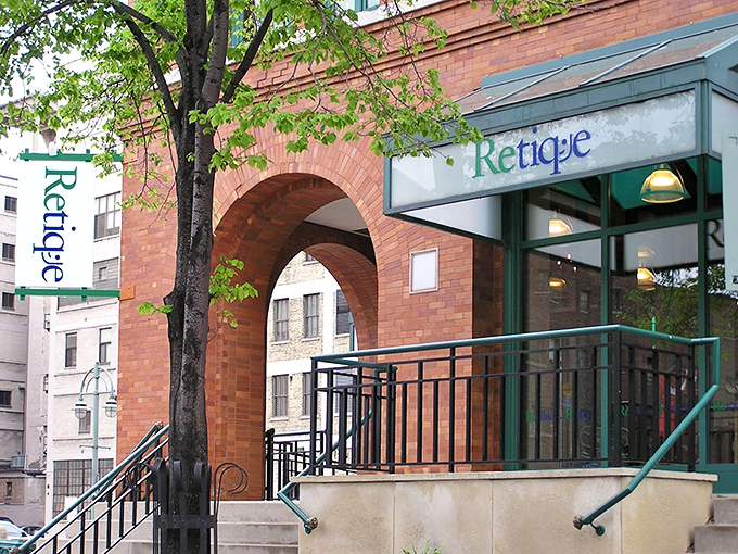 Retique's downtown Milwaukee location brings urban thrift hunting right to the heart of the city.