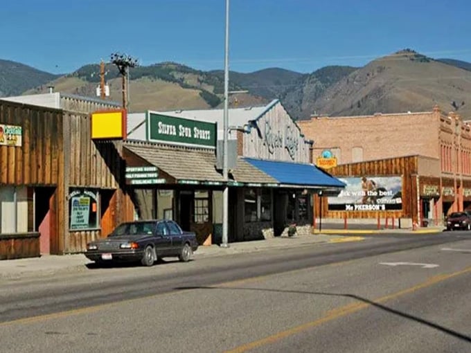 Salmon’s Main Street captures the spirit of Idaho living, where rugged mountains meet friendly small-town convenience.