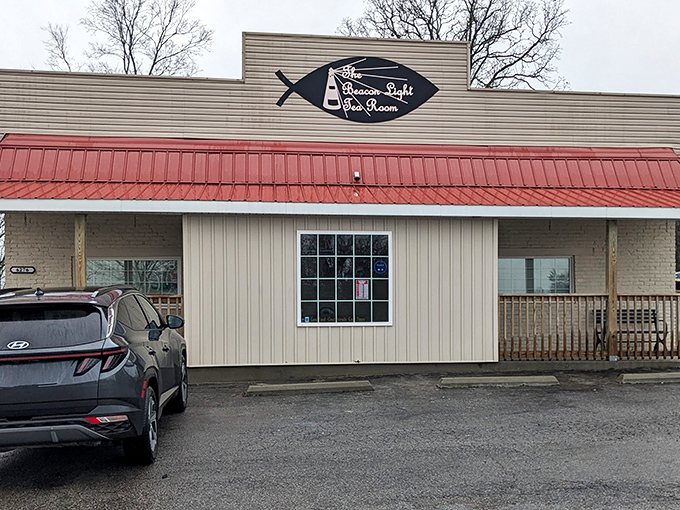 The Beacon Light's humble exterior hides a treasure trove of crispy, golden chicken that locals have cherished for generations.