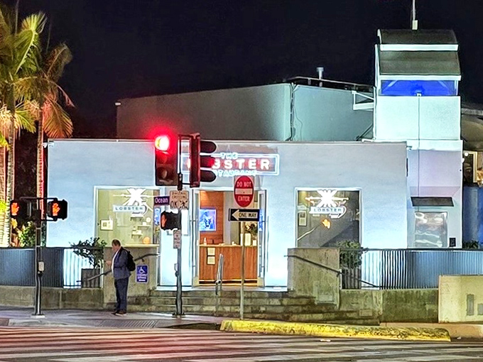 When your lobster shack sits practically on the Pacific, you know the sunset views come free with dinner.