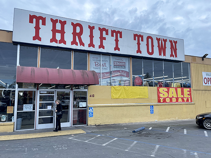 Thrift Town's vintage signage promises a trip back in time&mdash;and prices to match the good old days.
