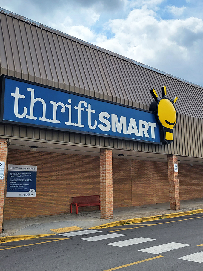 ThriftSmart's cheerful lightbulb logo brightens up Nashville like finding a designer dress for ten bucks.