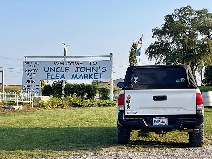 Uncle John's welcome sign tells you everything you need to know. Saturday and Sunday are now officially treasure hunting days!