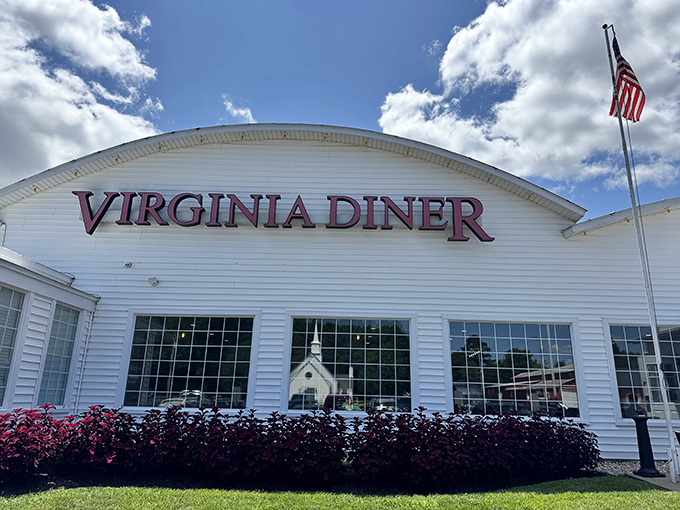 Virginia Diner's curved roof reaches for the sky like a satisfied belly after Thanksgiving dinner. 