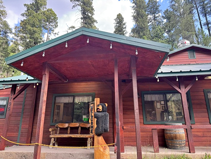 The wooden charm and cozy atmosphere make every meal feel like a special occasion in the mountains. 