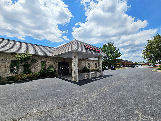 That brick exterior might blend in, but the steaks inside definitely stand out from the crowd.