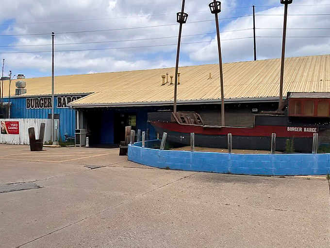 Ahoy, burger lovers! The Burger Barge's whimsical boat display reminds you that great food, like great adventures, creates memories that last a lifetime.