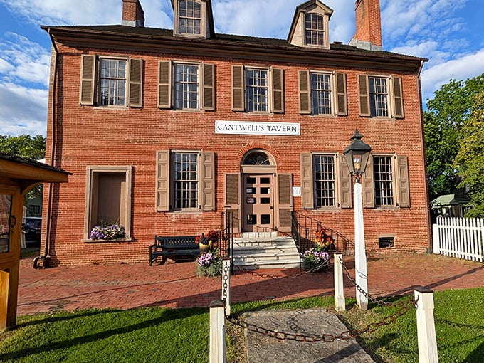 George Washington never ate here, but if he could see it now, he'd make it his regular haunt.