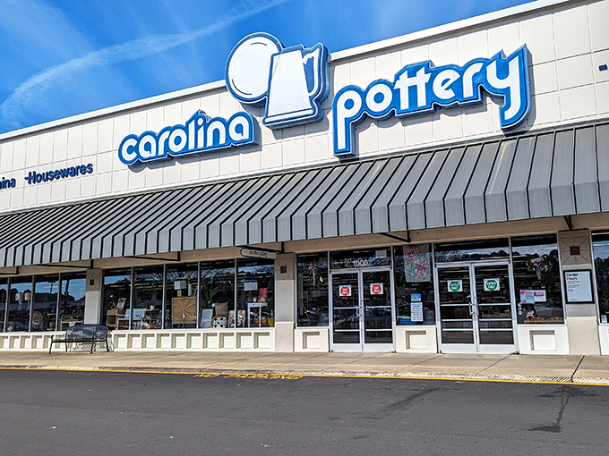 Shopping alfresco never looked so inviting. These shaded walkways at Carolina Premium Outlets are like runway models&mdash;both practical and pretty.