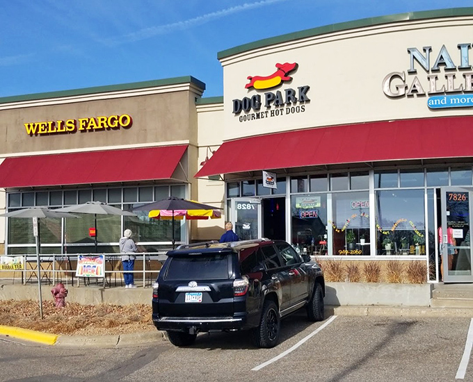 Hot dogs with a view! Dog Park's cheerful exterior invites you to forget your diet and embrace the joy of a perfect dog.