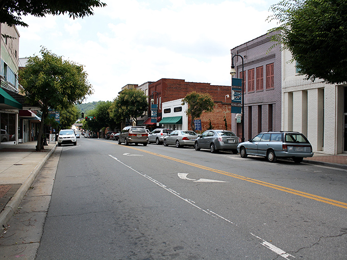 Galax's downtown invites you to park and wander. The kind of Main Street where shopkeepers still know your name.