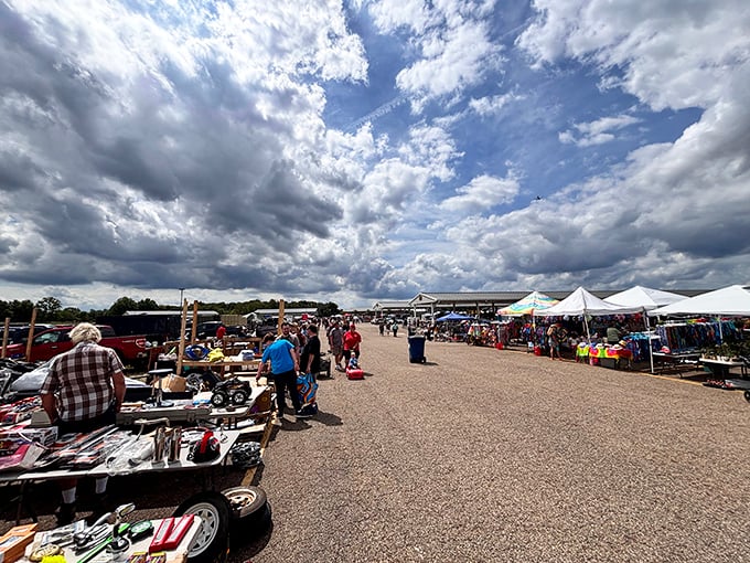 Stretching out beneath a dramatic, cloud-filled sky, the outdoor market section of Hartville comes alive, feeling like an endless festival of deals and discoveries spread across the sprawling Ohio countryside.