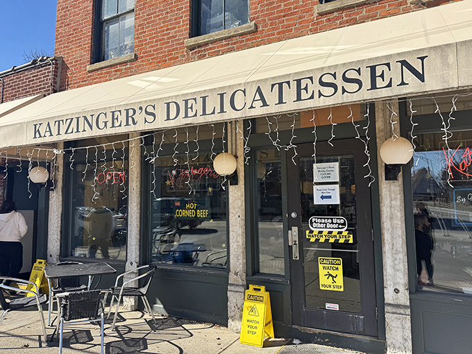 Katzinger's sidewalk seating invites you to tackle their legendary Reuben while watching the world go by.