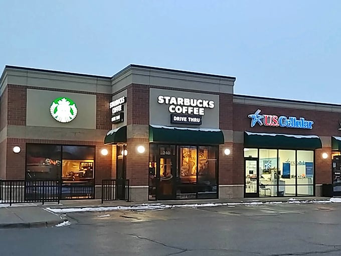Oshkosh balances modern conveniences like Starbucks with small-town charm&mdash;caffeine with a side of community.