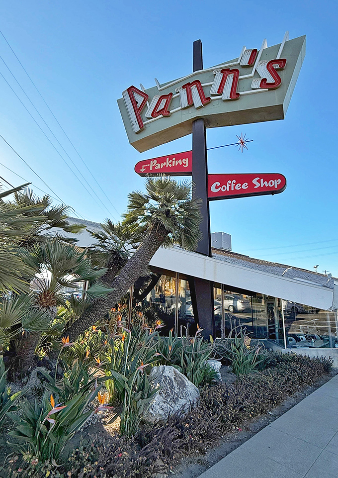 Googie architecture at its finest. Those palm trees and angular roof scream "California cool" from a half-century ago.