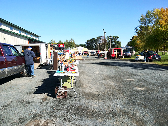 Indoor-outdoor shopping means rain or shine, you're finding that perfect something you didn't know you needed.