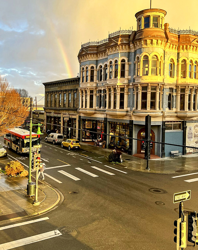 Brick buildings and maritime heritage create a romantic backdrop worthy of any period drama.