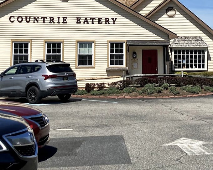 The Countrie Eatery's welcoming facade hints at the old-fashioned goodness waiting inside. Grandma would approve!