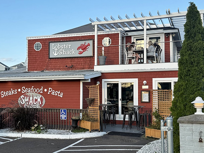 Red shingled charm with a side of ocean breeze&mdash;this is what New England seafood dreams are made of.