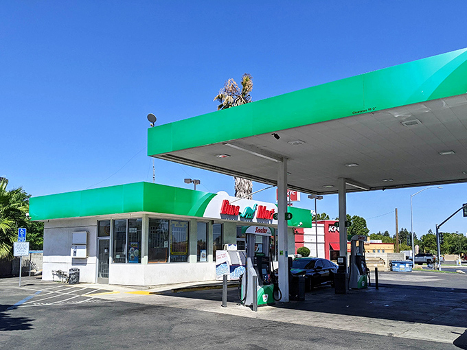Even the gas stations in Tulare have character! This colorful Mart-n-Mart adds a splash of personality to everyday errands.