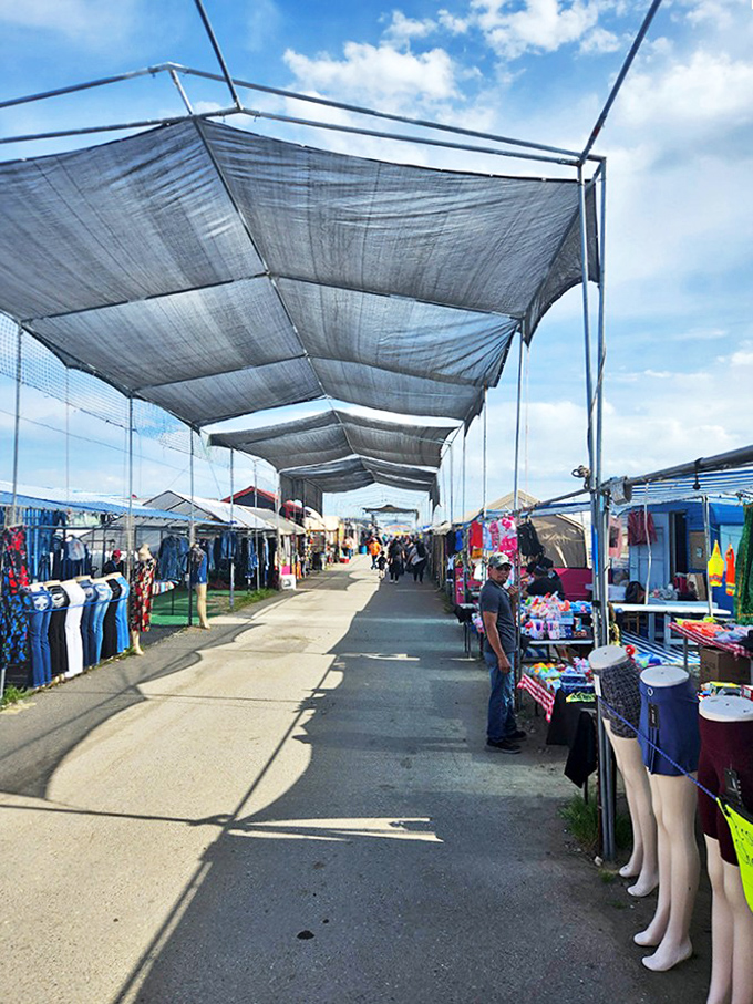 Shade-seekers and deal-finders unite under these practical canopies&mdash;Eastern Washington's answer to mall shopping without the piped-in music.