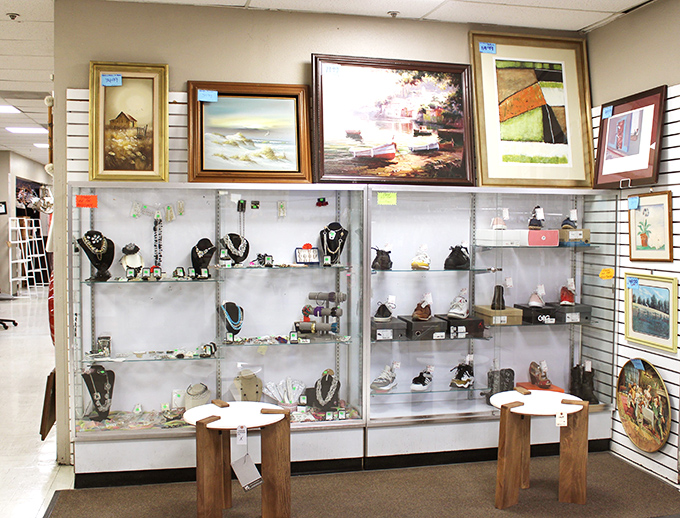 Jewelry display cases that prove one person's "I never wear this anymore" becomes another's "Where did you find that amazing necklace?"