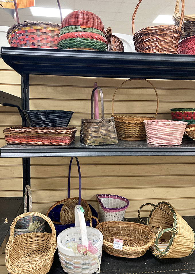 Basket paradise! Whether you need something practical for storage or the perfect vessel for a picnic that would make Instagram jealous.