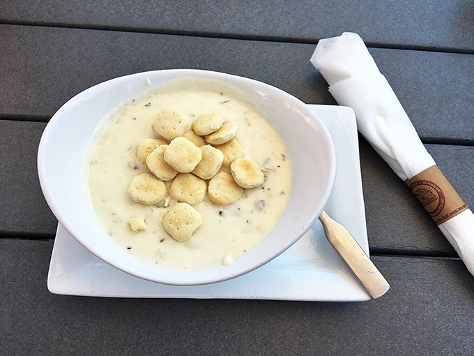 This isn't just clam chowder; it's a creamy bowl of Massachusetts heritage topped with oyster crackers. Spoon optional, moaning with delight mandatory.