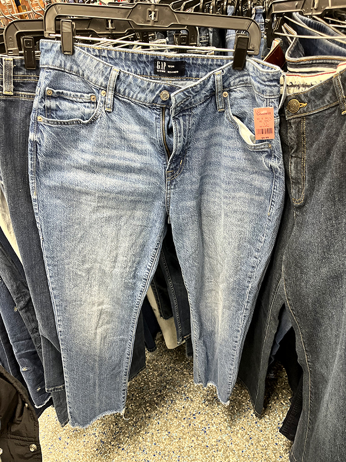 Designer denim without designer prices. These GAP jeans are ready for their second act on someone else's legs.