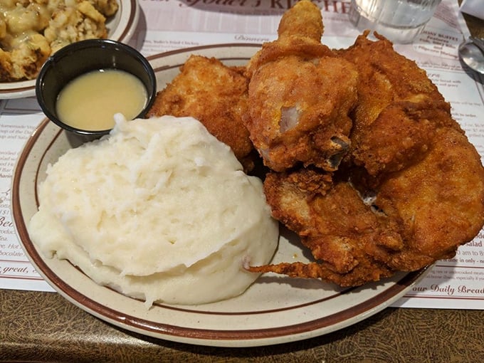 Golden-brown perfection meets cloud-like mashed potatoes &ndash; a plate that whispers "take a nap after lunch" in your ear.