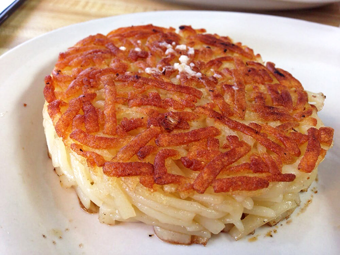 Hash browns that achieve the impossible trifecta: crispy exterior, tender interior, and seasoned just right. The breakfast equivalent of hitting the lottery.