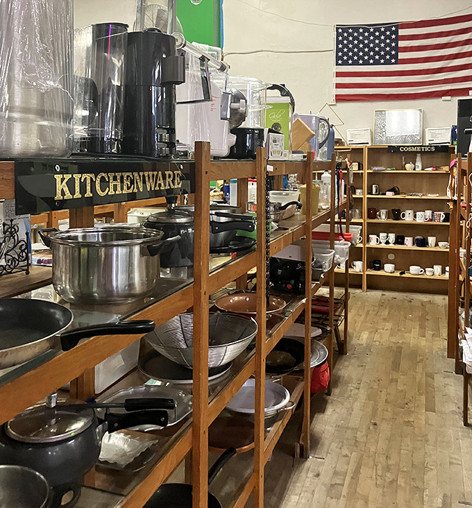 Kitchen dreams are made of these&mdash;from forgotten fondue pots to barely-used slow cookers. Julia Child would approve of this culinary treasure hunt.