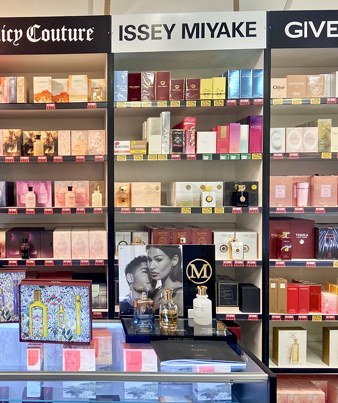 Luxury scents at non-luxury prices. This fragrance display offers a chance to smell like a million bucks while spending considerably less.
