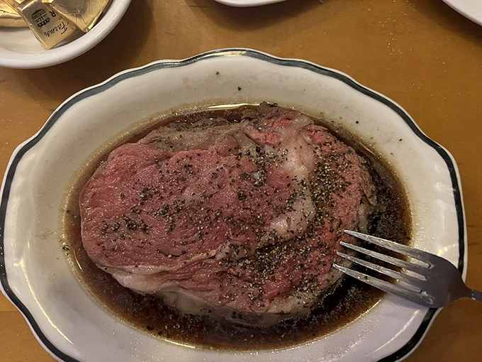 This is the kind of prime rib that makes vegetarians question their life choices&mdash;perfectly pink and unapologetically generous.