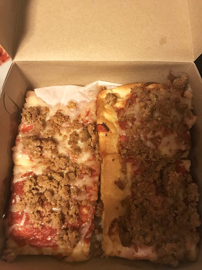 Sausage pizza that makes time stand still. Those fennel-flecked chunks of porky perfection will haunt your dreams in the best possible way.