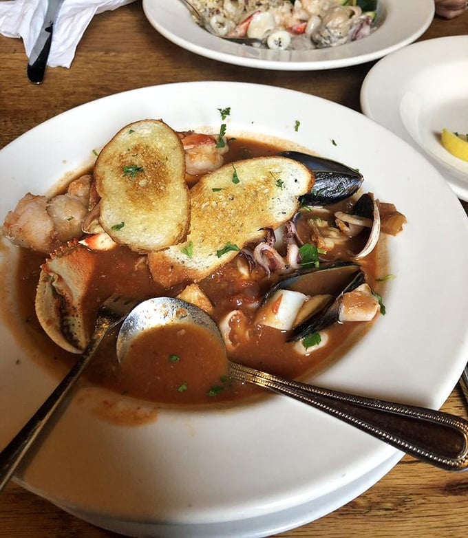 Behold the cioppino that could make even landlocked diners consider relocating to the Pacific Northwest.