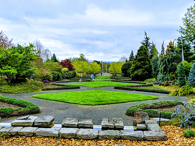 Gardens aren't just for looking&mdash;they're for wandering, wondering, and occasionally sitting in contemplative silence. The Oregon Garden delivers all three in spectacular fashion.