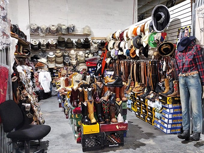 Step into the Wild West without leaving Florida! This vendor's impressive collection of cowboy hats, boots, and western wear would make even John Wayne tip his hat in approval.