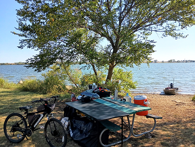 Lakeside picnics at Winfield Lake beat fancy restaurants any day. Nothing seasons food better than fresh air and the gentle lapping of water against the shore. 