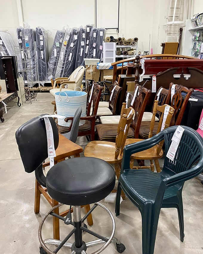 Furniture finds galore! From practical bar stools to dining chairs with character, it's like speed-dating for your empty living spaces.